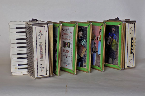 Real Accordion Book by Peter Thomas